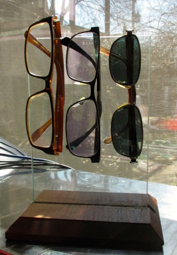 “The Looking Glass:” A Modern Answer Besides Your Nose – HARLAN DIDRICKSON